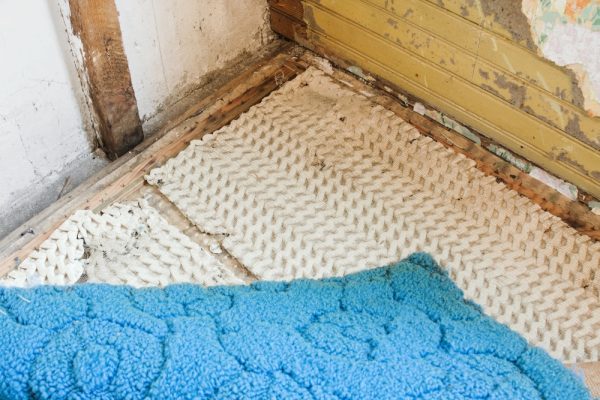 What Signs Indicate The Need To Replace Carpet Padding?