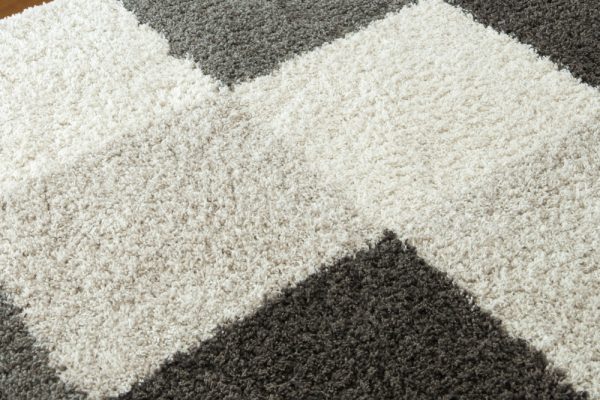 What Are The Benefits Of Interlocking Carpet Tiles?